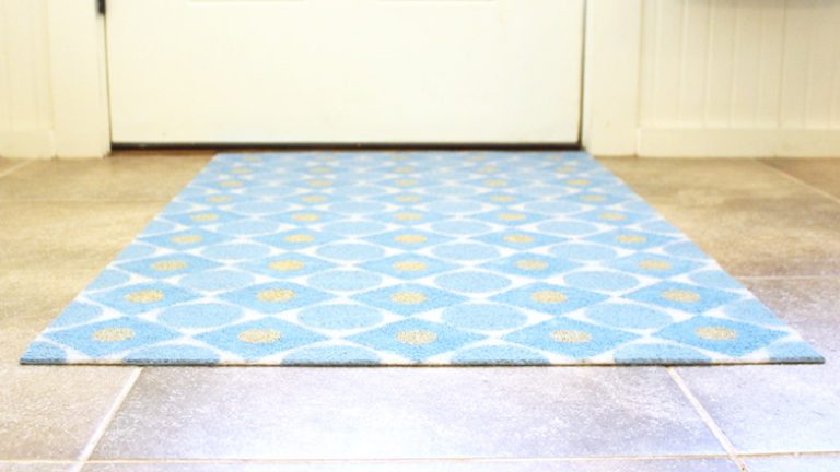 Spray Painting Moss House Numbers